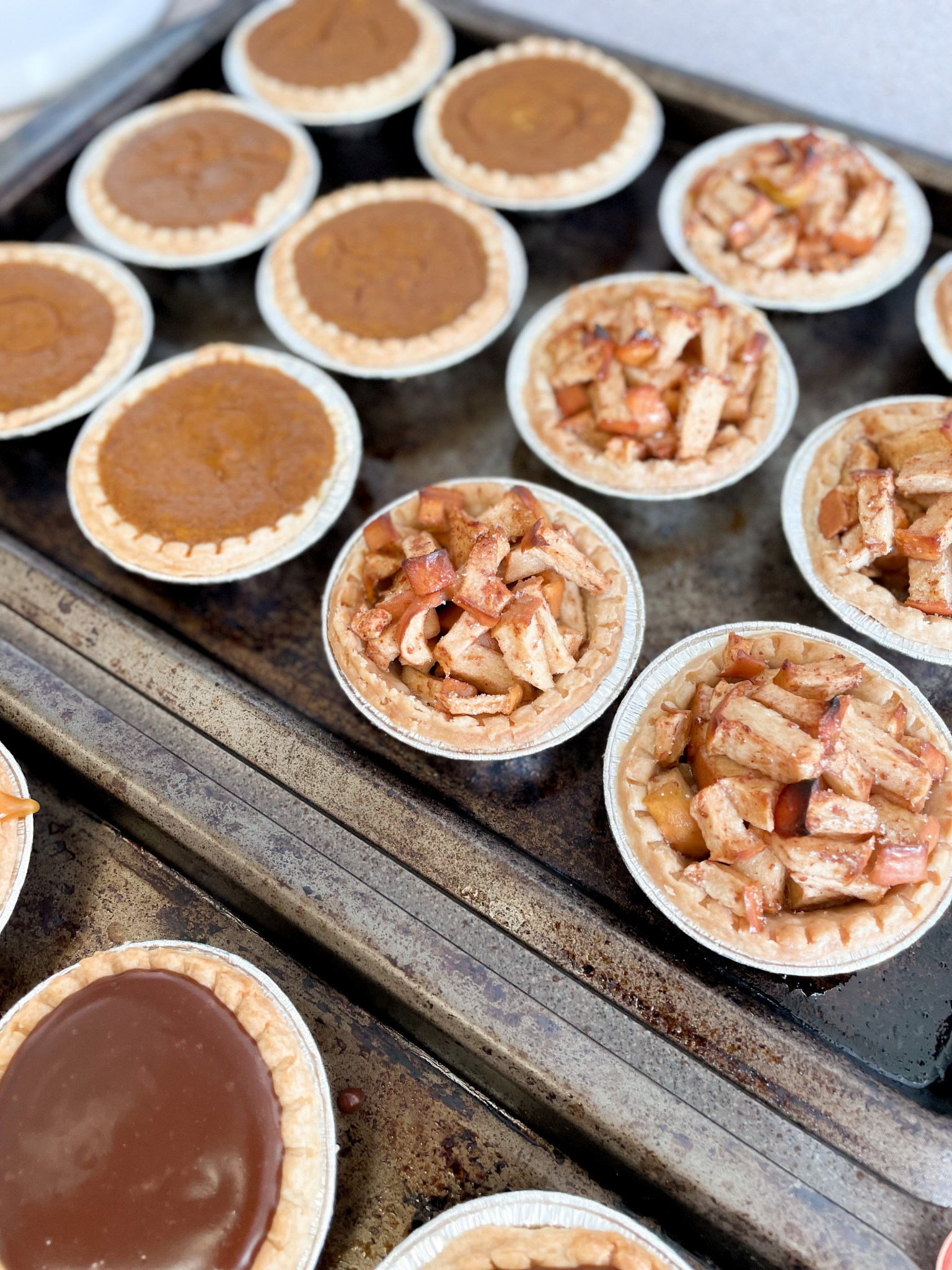 MINI PIE FAVOURS 4 WAYS WITH WEDDINGSTAR